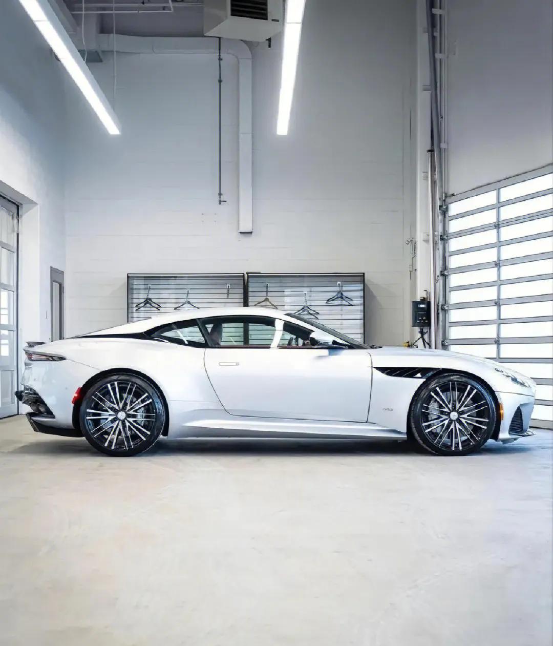 The most gentlemanly car in the automotive industry, this speed can be ...