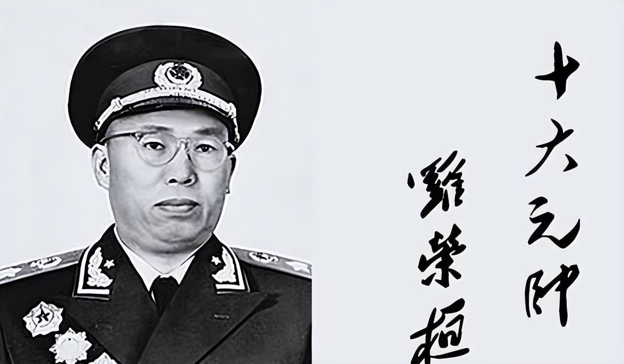 What is the job of a political commissar? Which has more real power ...