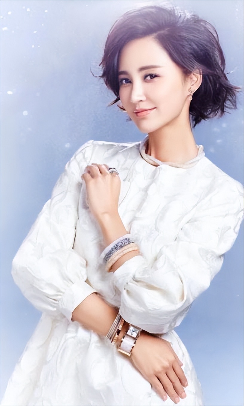 Zhang Xinyi and Yang Shupeng divorced for 8 years: she married an unmarried boy as a mother, and ...