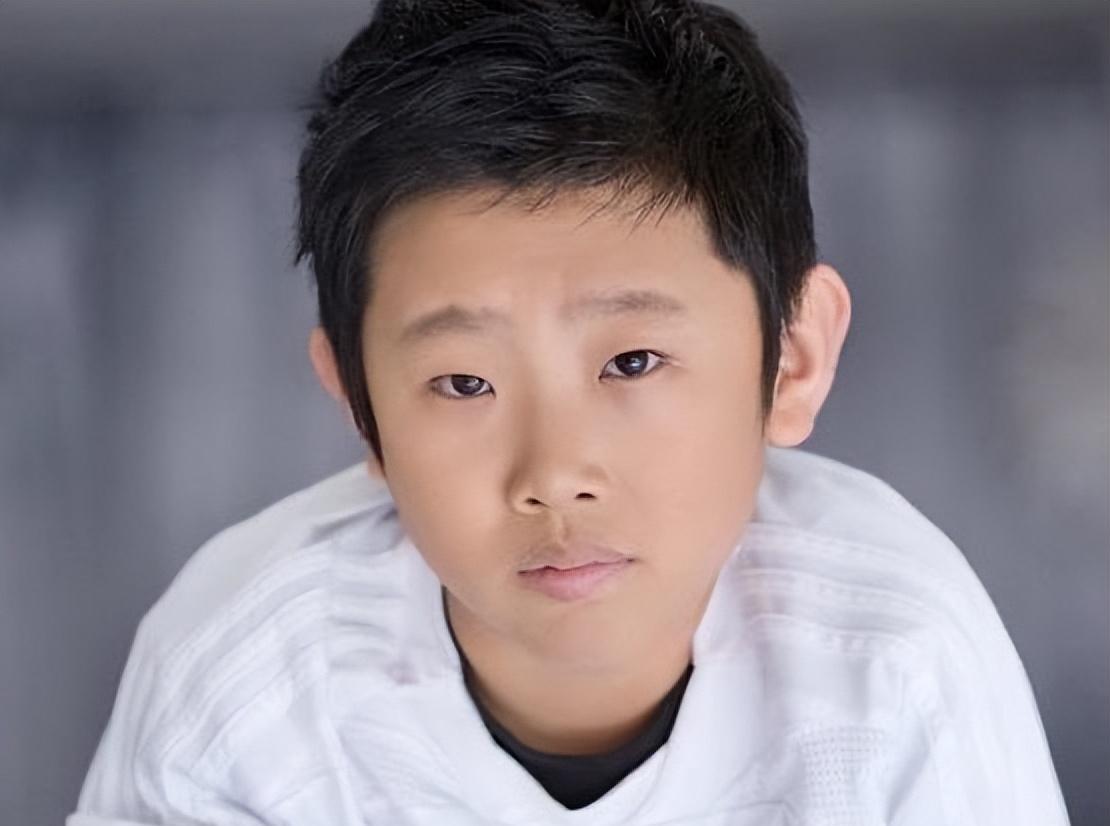 Child star forever? Hou Xiang: He stopped growing at the age of 9 and ...