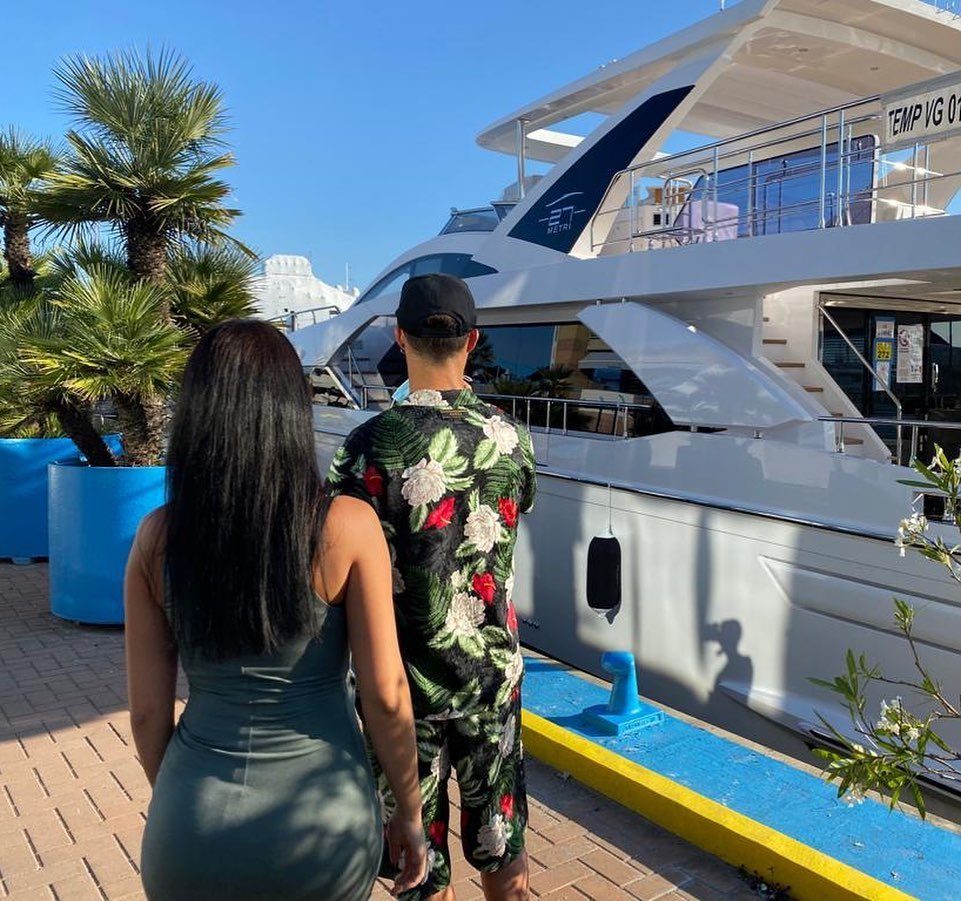 Unpretentious! Cristiano Ronaldo took a 50 million luxury yacht to ...