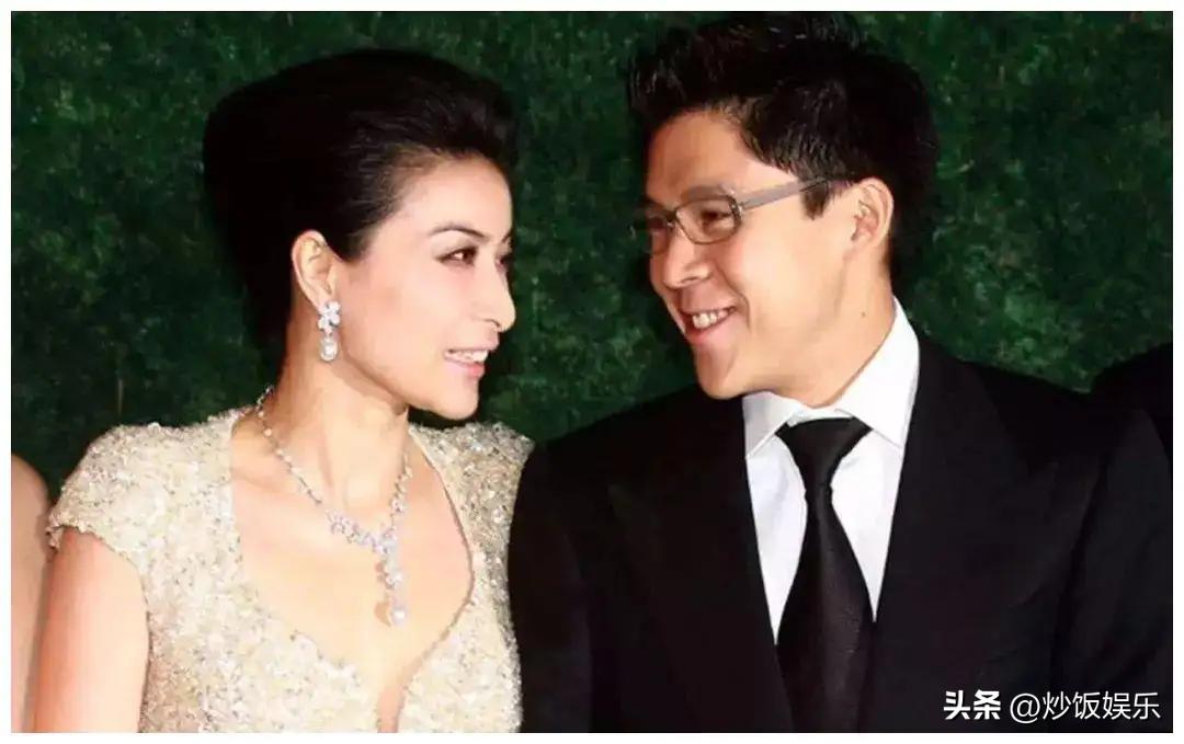 41-year-old Guo Jingjing takes her child to plant rice!Taking the ...