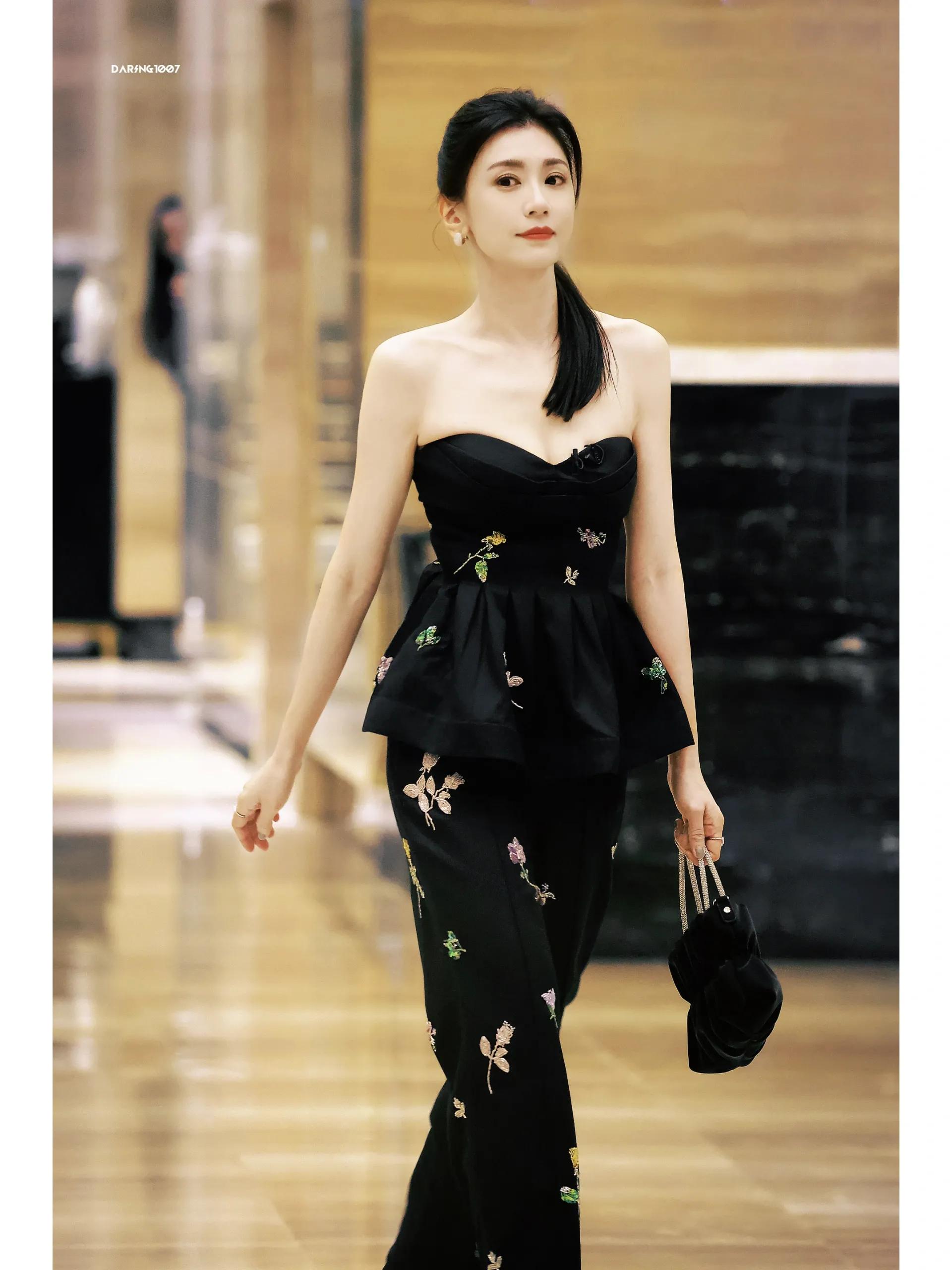 Alyssa Chia - Fresh and Elegant Goddess of Frozen Age - iMedia