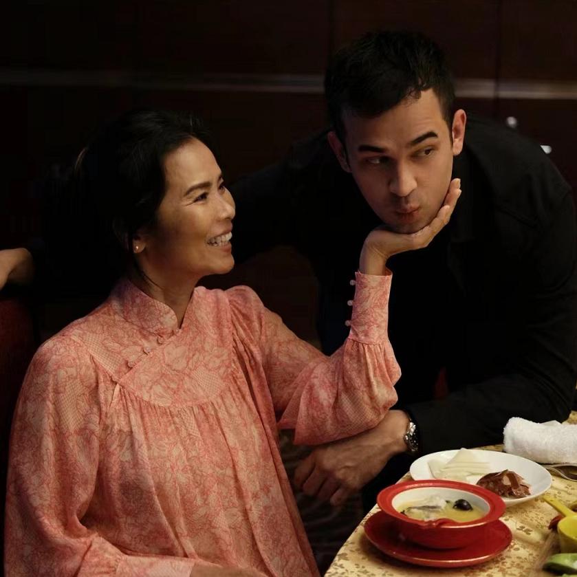 Wei Wei's family returned to China to settle down, and a banquet was ...
