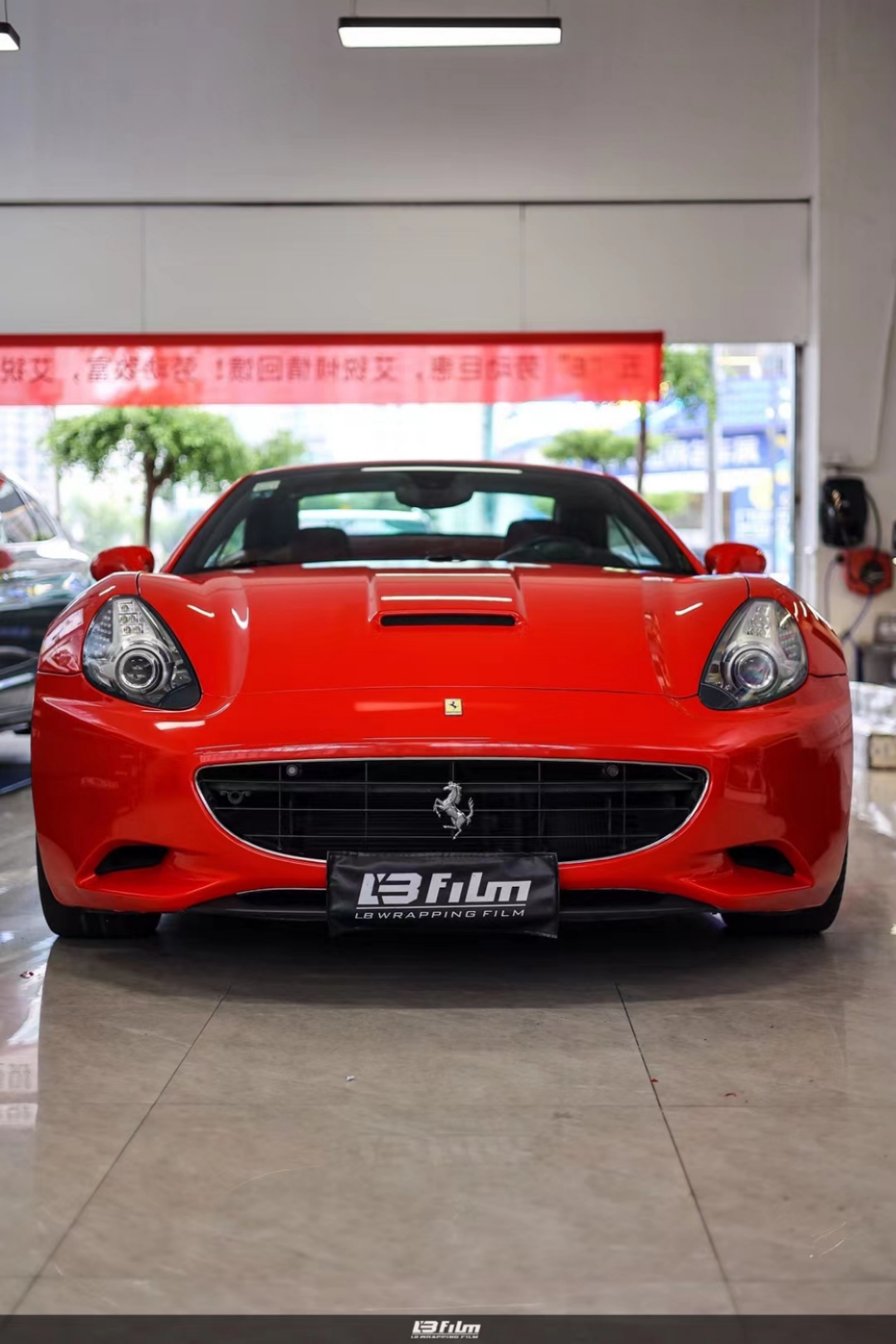 Ferrari California LBFILM color changing film highlights Ferrari red ...