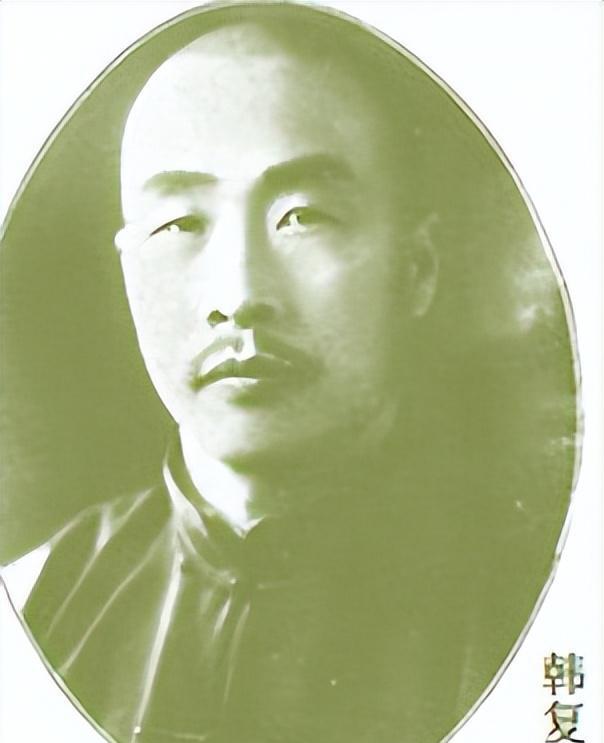 Those who laugh too much are not sincere, and those who cry too much ...