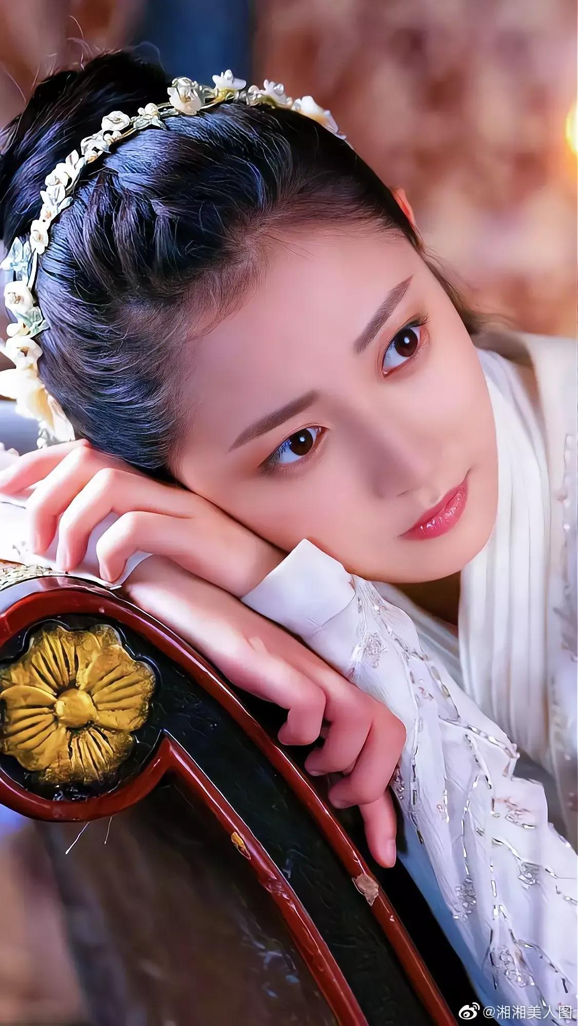 Yuki chen wallpaper - iNEWS