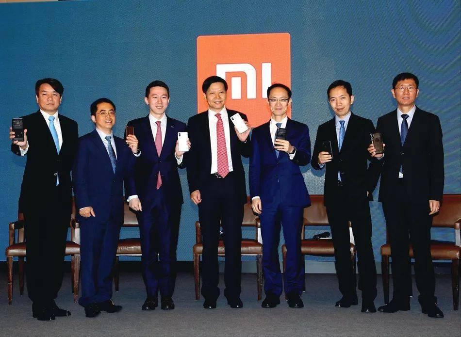 Thirteen years of wind and rain, a group photo of Xiaomi executives ...