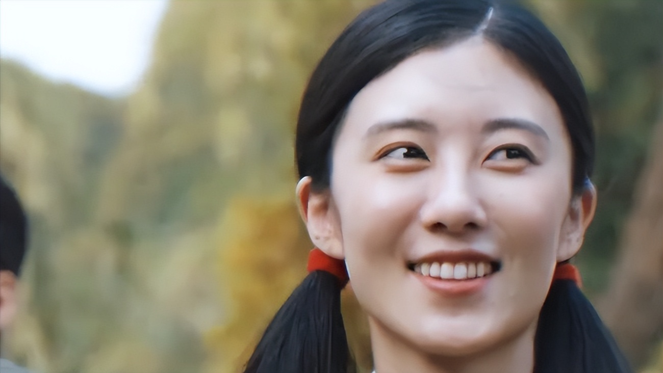 In "The Sea in the Dream", is Ye Fang's escape from marriage a last resort or is she too ...