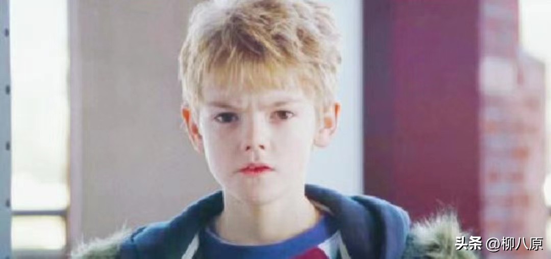 How did the British film Love Actually use parallel montage? - iMedia