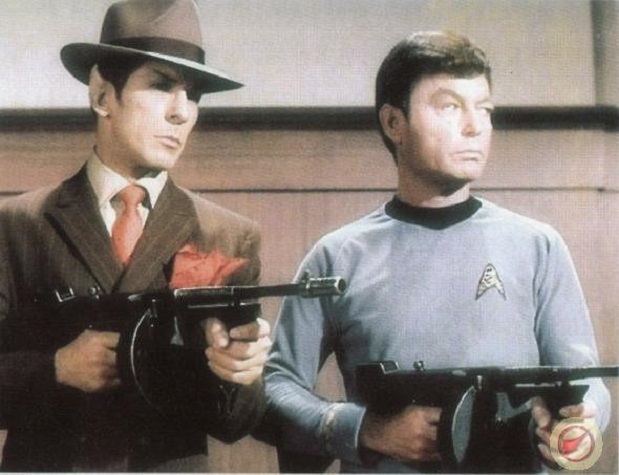 When the gangster meets "Thompson", the story begins!The classic gun ...