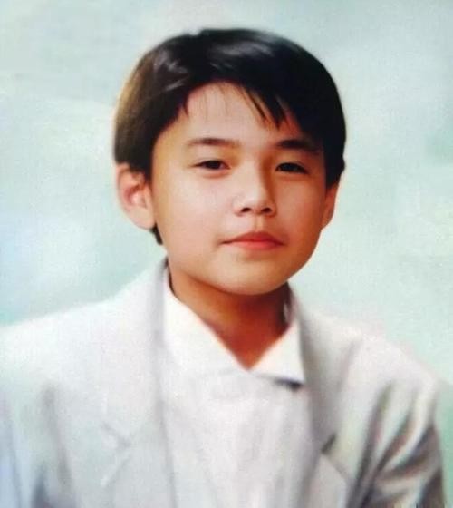 The story before Jay Chou became famous: the light behind the sun, a ...