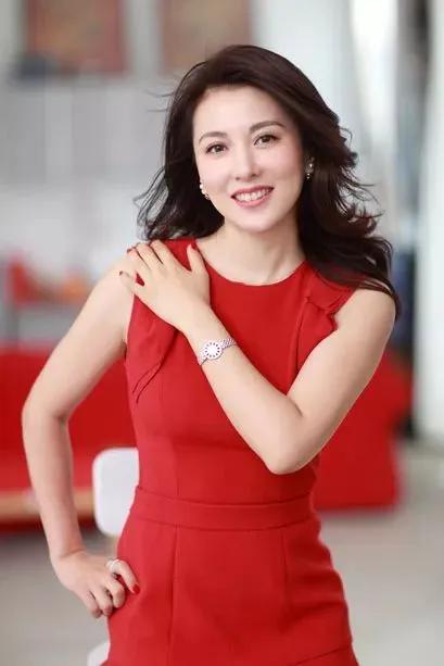 How beautiful is the CCTV anchor "Meng Tong"? - iNEWS