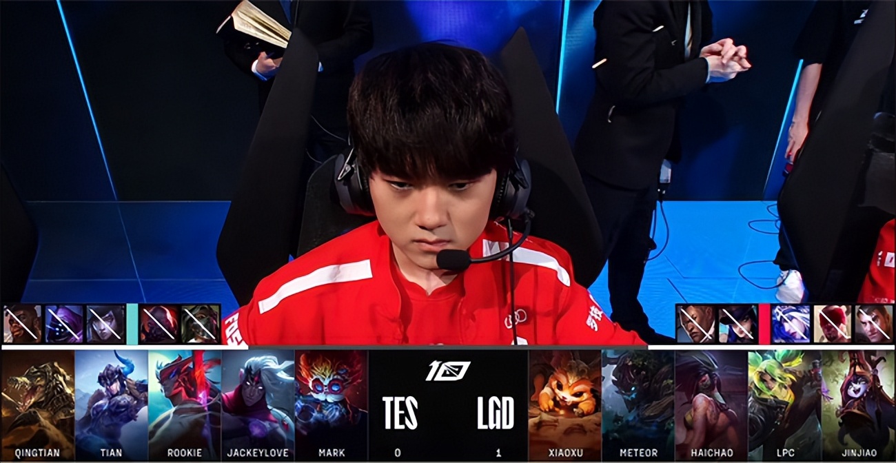 LOL-LPL: JackeyLove Lucian's face-riding big tree ended tragically, LGD ...