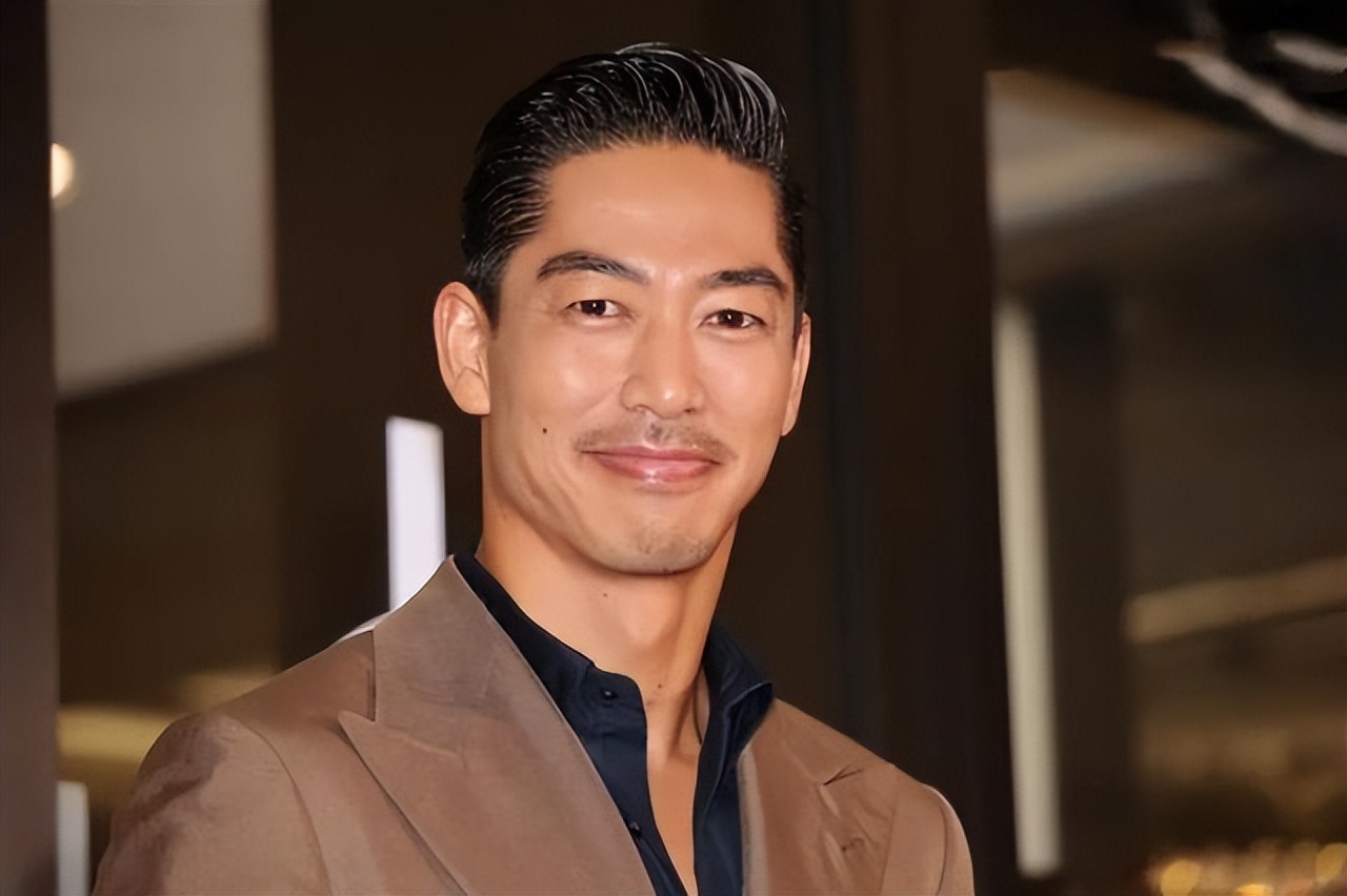 "Otaku Goddess" Lin Chiling: After marrying far away in Japan, she ...