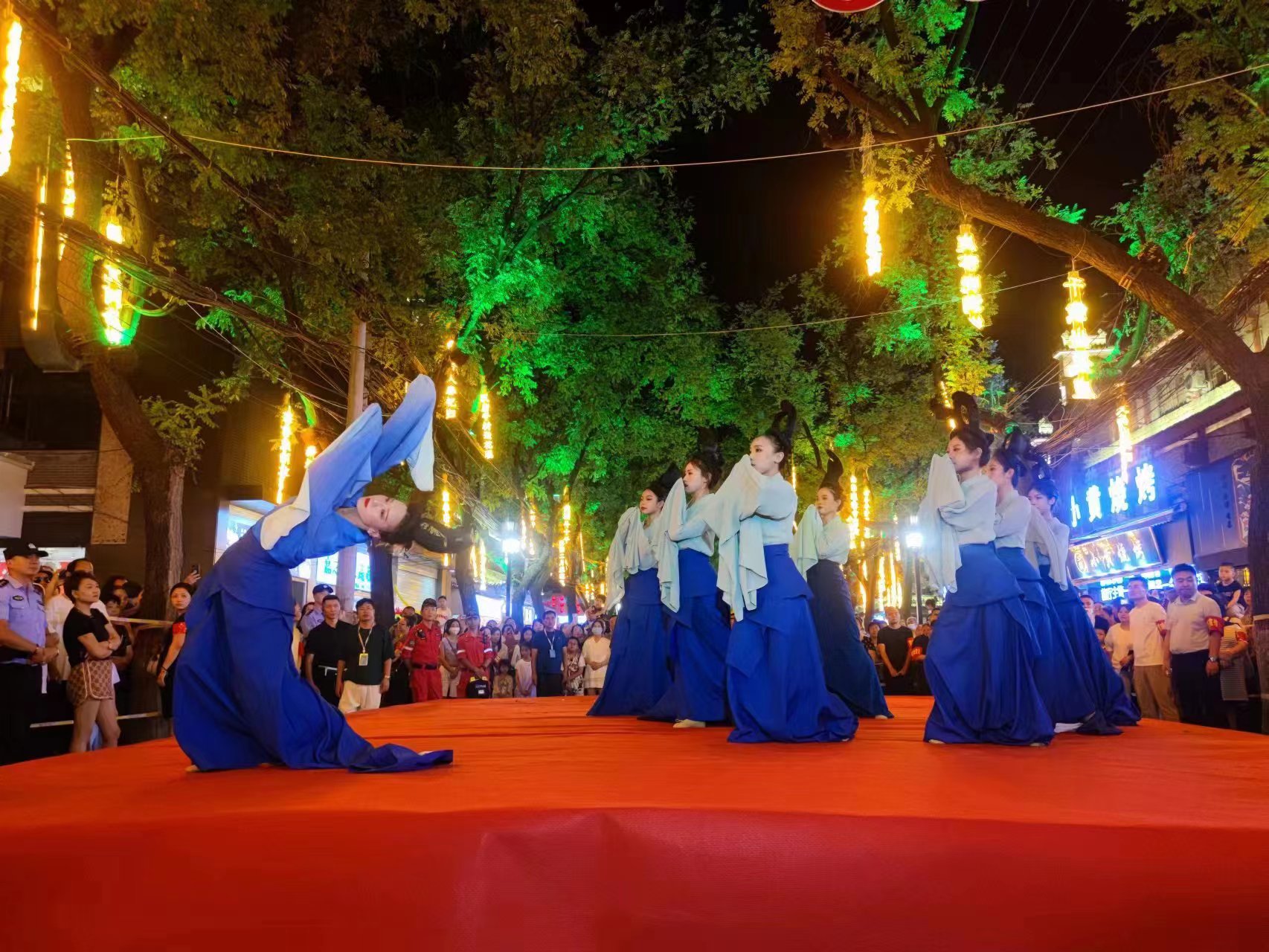 The theatrical performance "Qin Feng Ancient Charm" with the theme of ...