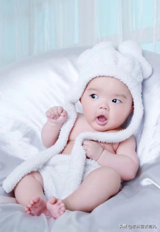 Early childhood education for babies at home, sharing games for babies ...