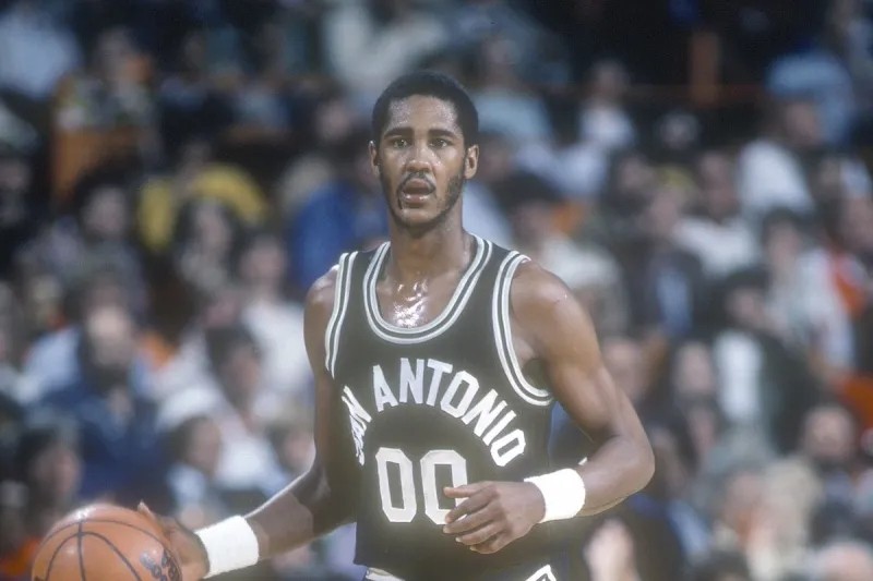 No. 11 of the Spurs' 50 Greatest Stars in 50 Years: The Fighter ...