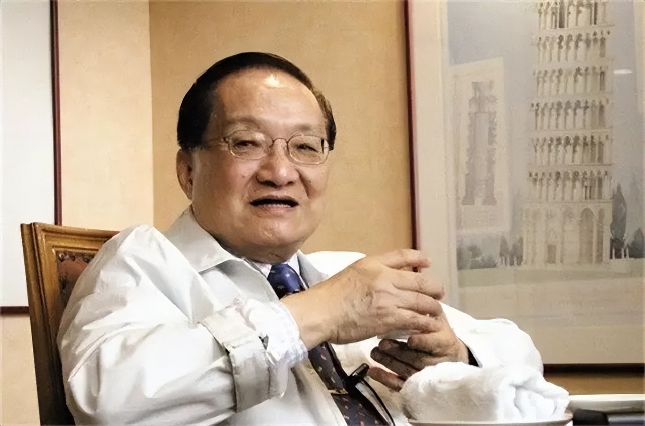 A big mistake in Jin Yong's writing: Huang Rong is 32 years older than ...