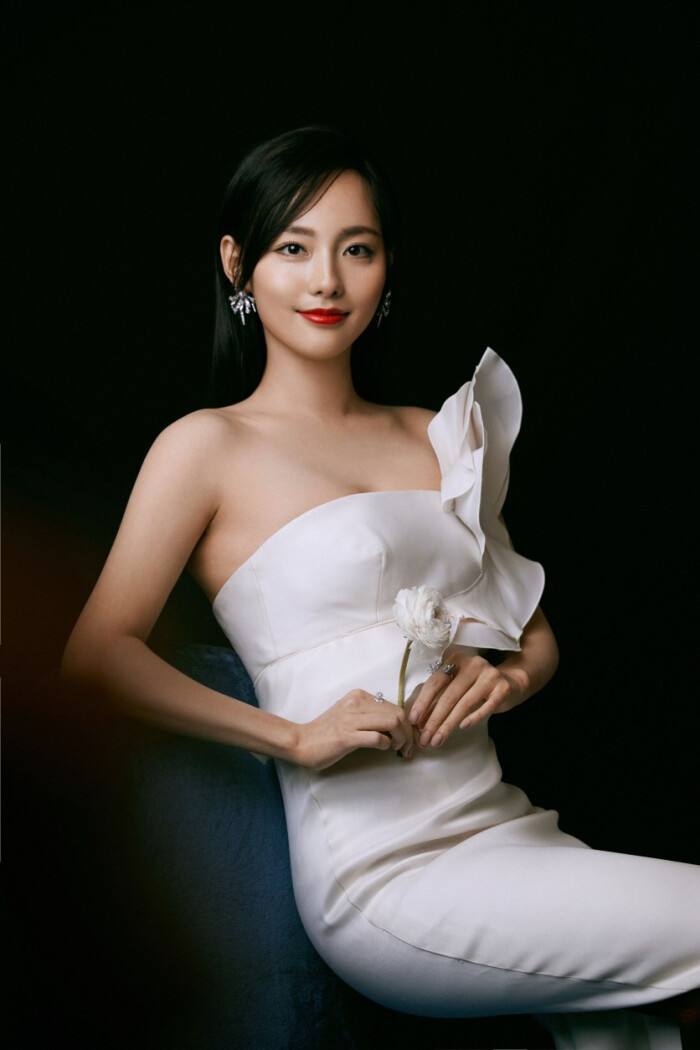 She is pure and beautiful! 36-year-old Zhang Jiani, the stunner is too ...