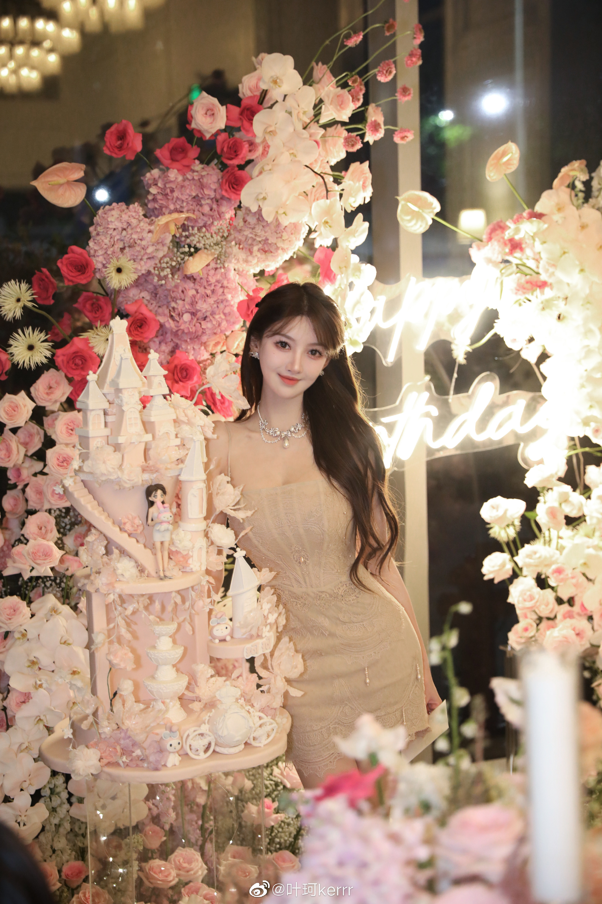 Huang Xiaoming suspected of secretly celebrating the birthday of his ...