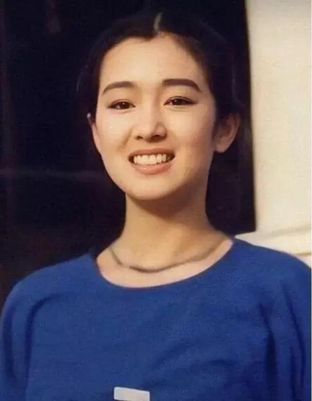 10 Female Celebrities With Flat Faces, But More and More - iNEWS