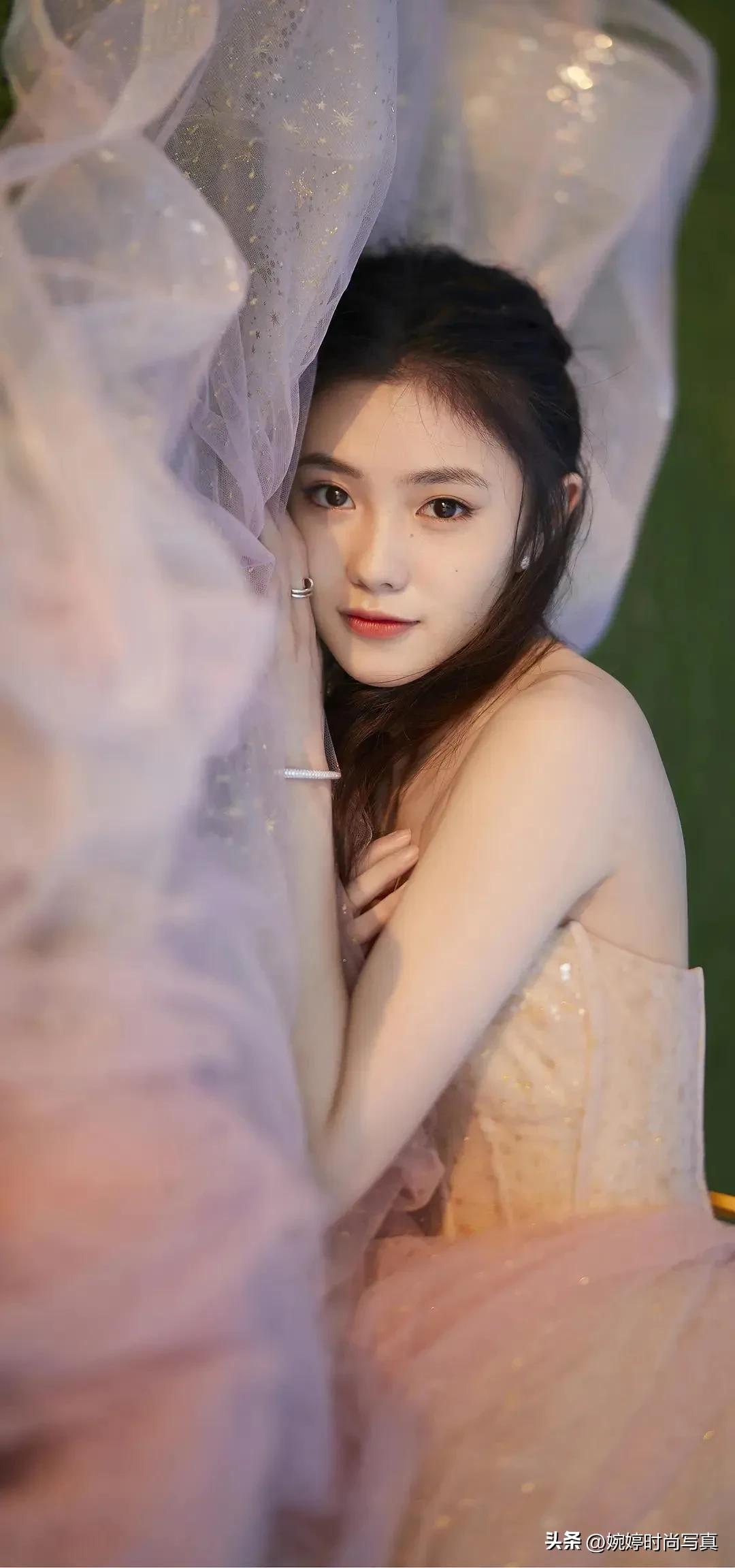 Fashion photo series: Liu Haocun's outfit is really immortal, beautiful ...