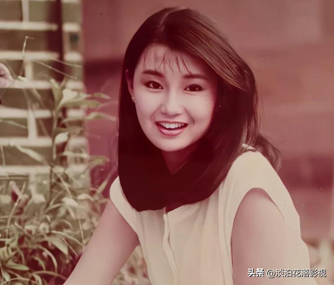National First Class Actor Maggie Cheung Inews