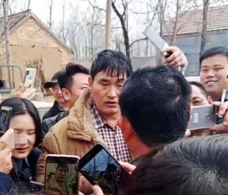 Remember him?After becoming popular, he still took root in the countryside, but he was targeted ...