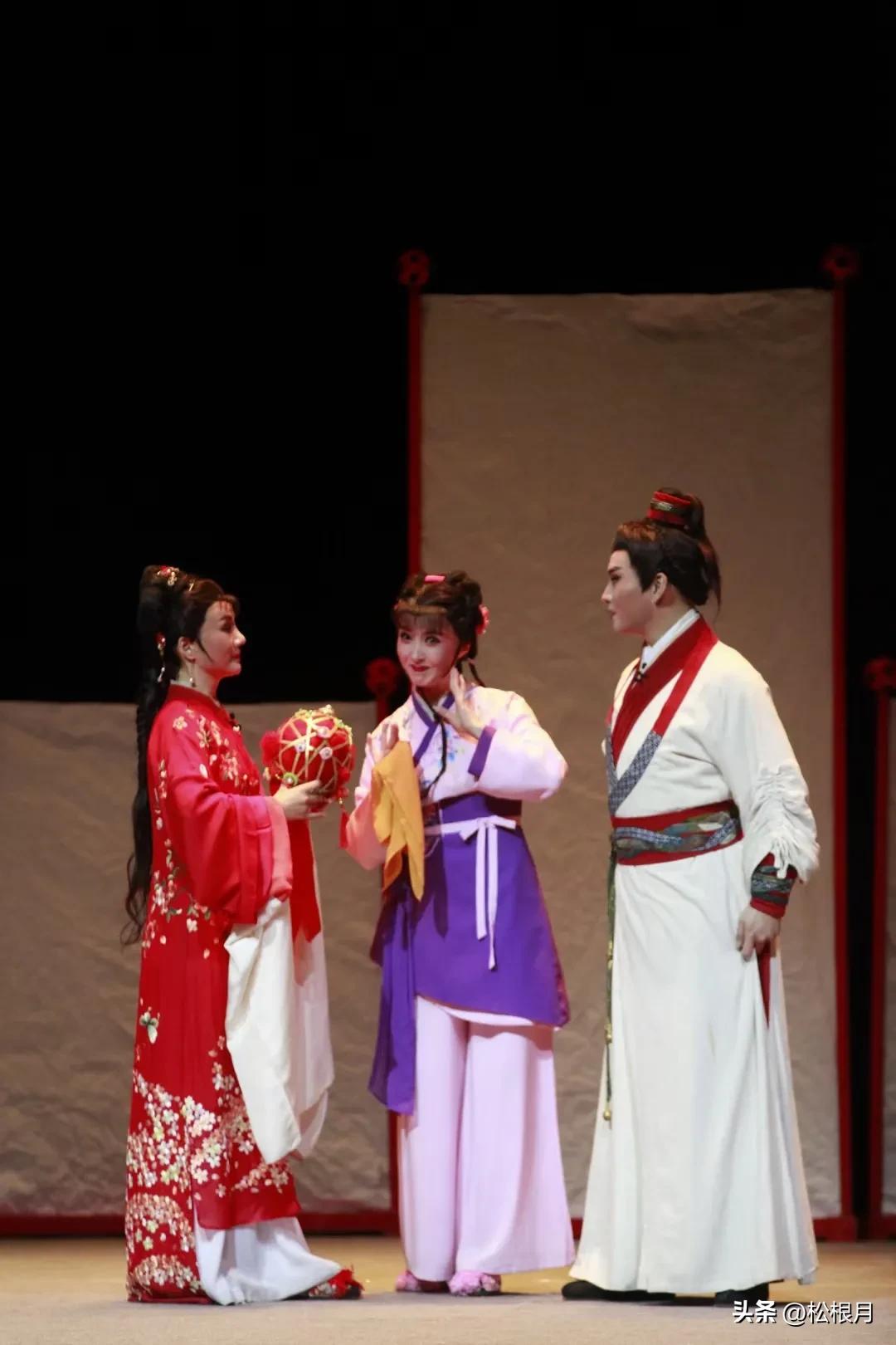 Small Theater Huangmei Opera "Xue Lang Returns" - iNEWS
