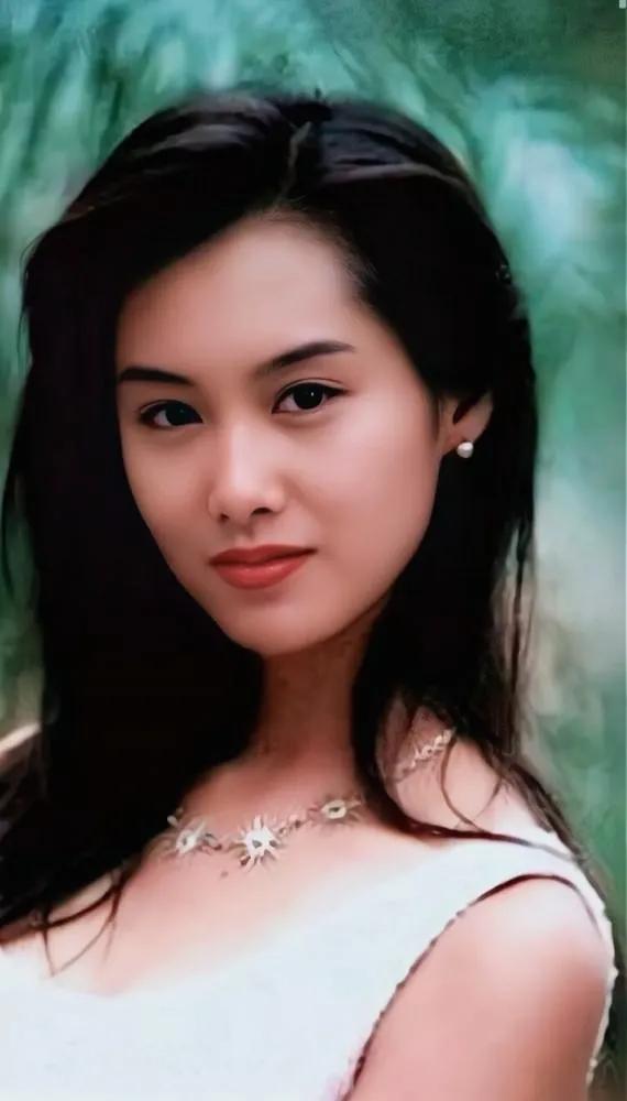 Beautiful photos of "Zixia Fairy" Zhu Yin when she was young - iNEWS