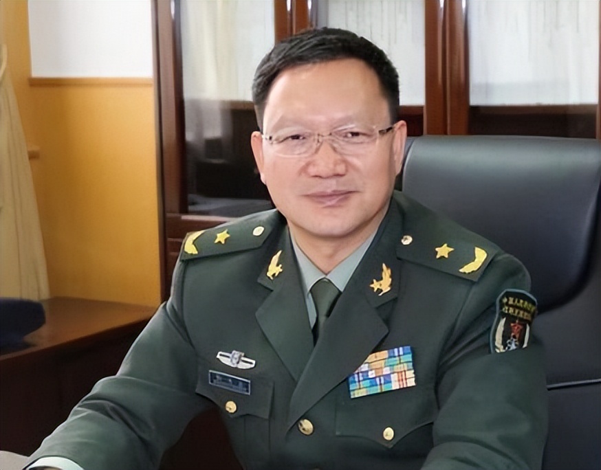 Among the military and political officials at the same level, who is ...