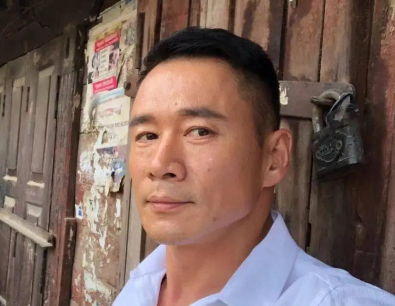 Ding Haifeng: He has been in love with his first love wife for 30 years, during which he had an ...