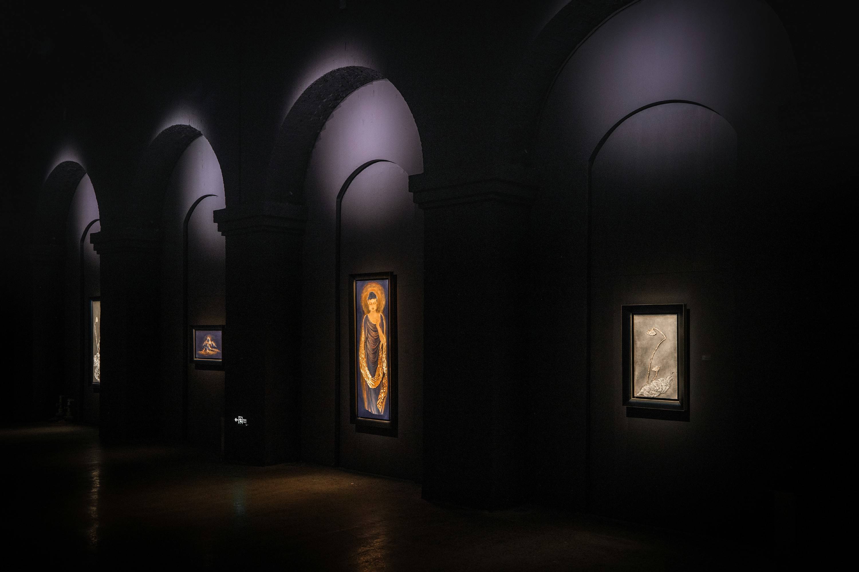 Zhan Ying's personal work "Tathagata Tathagata" was exhibited at the ...