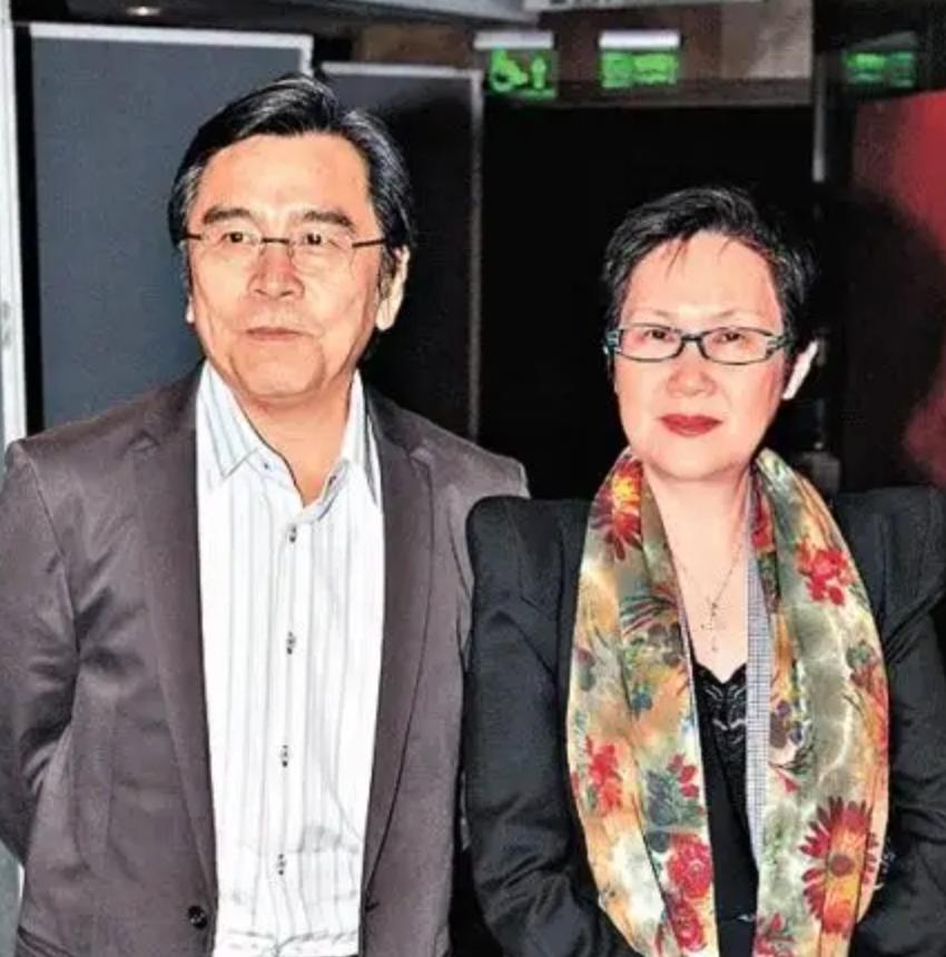 David Jiang and his wife participated in a luxury family dinner with ...