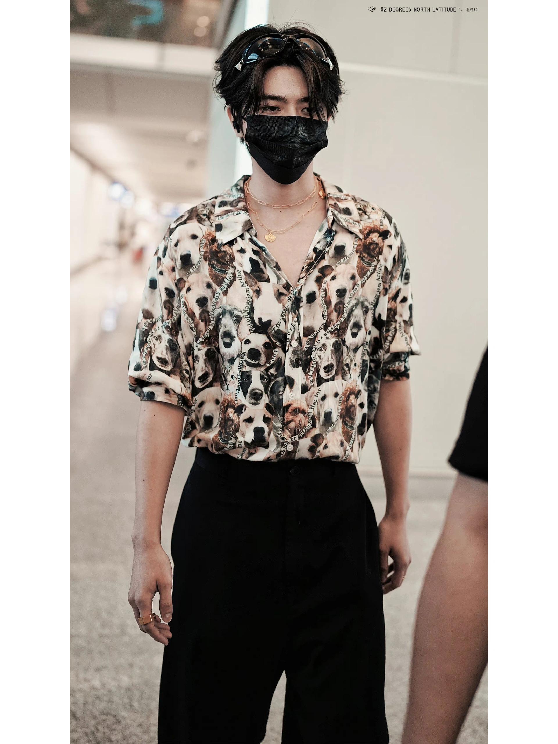 Cai Xukun set off for Thailand to record running men's private clothes ...