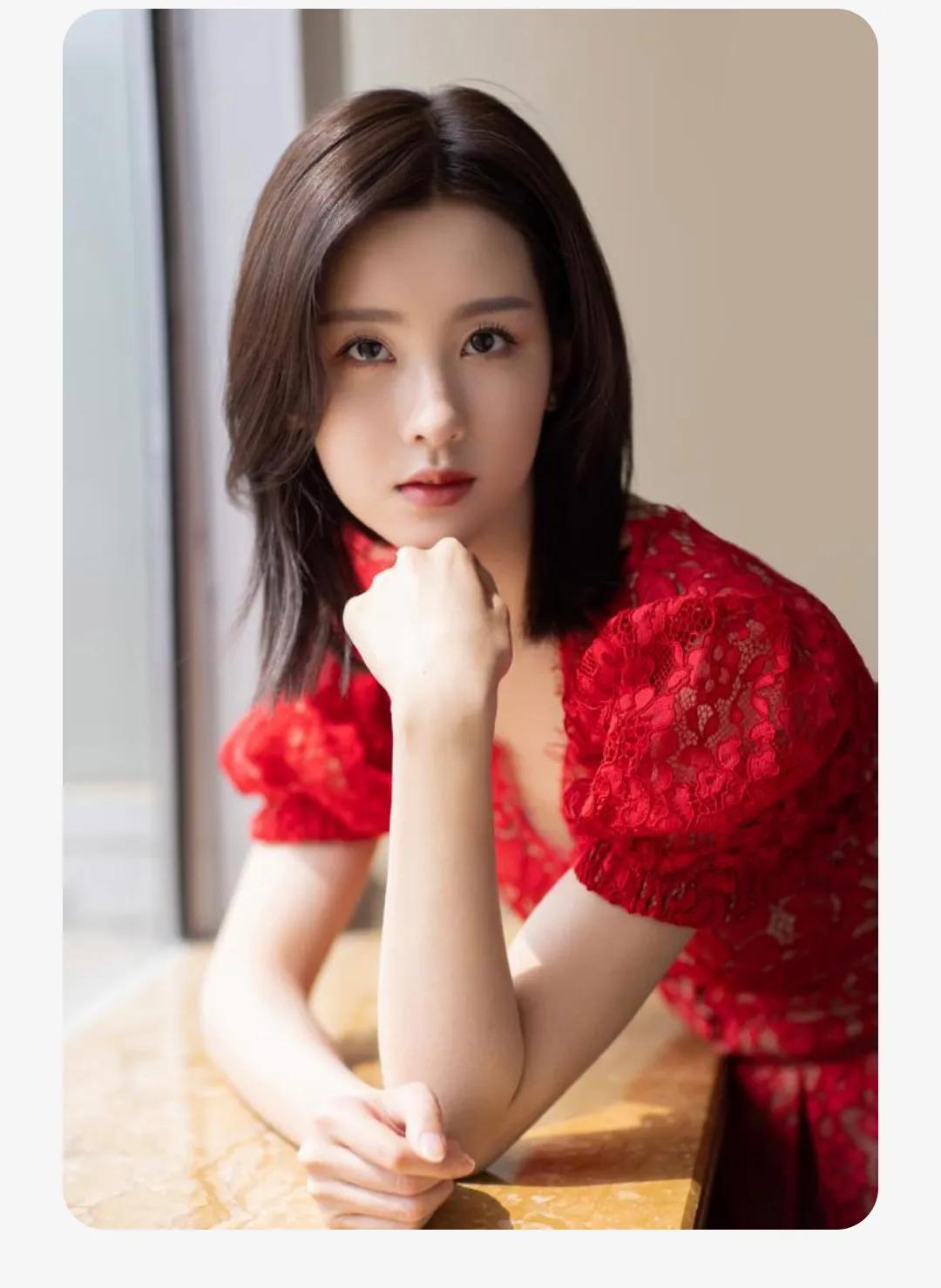 The glamorous beauty "Chen Douling" has a fresh and sweet appearance ...