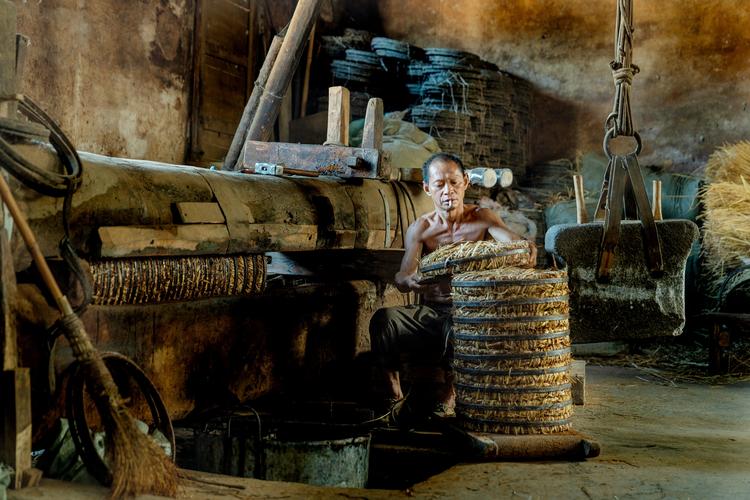 Unexpectedly, the way the ancients squeezed oil was so cumbersome and ...