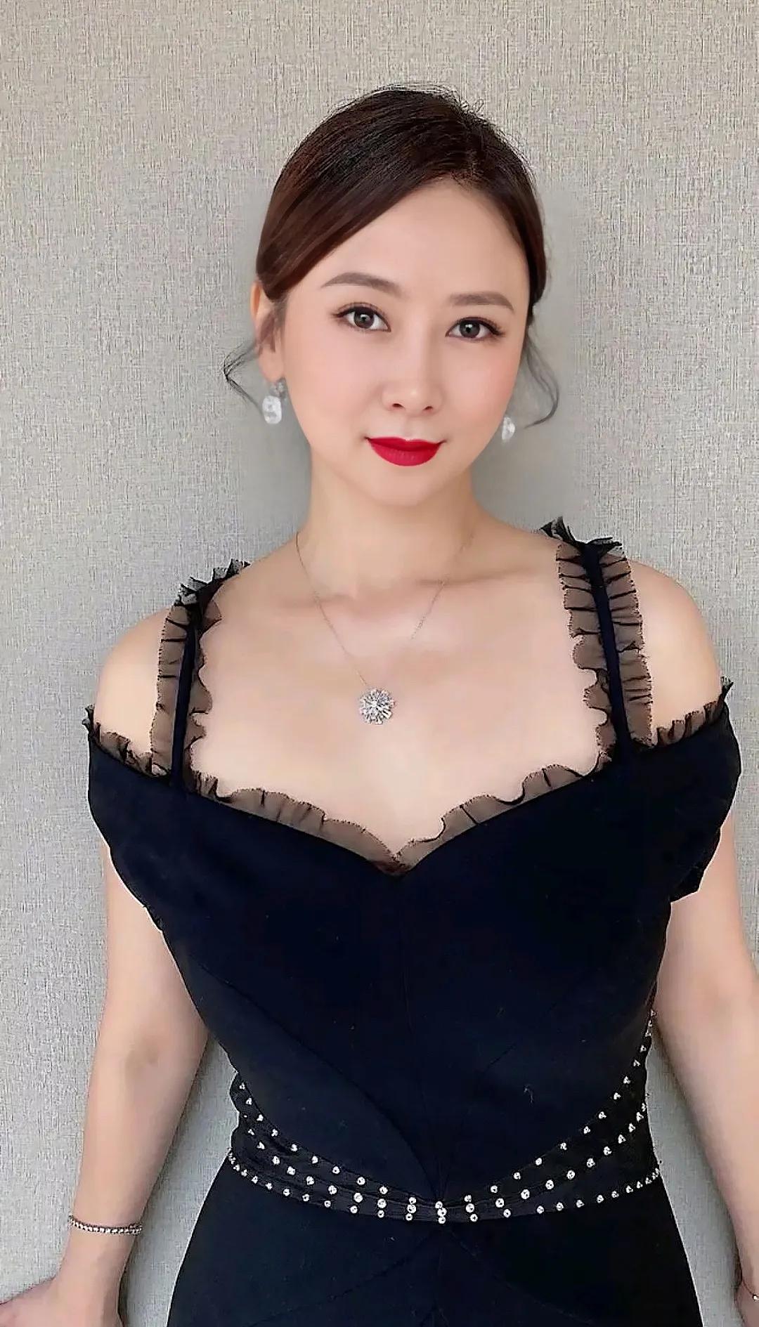 Weng Hong is so charming - iMedia