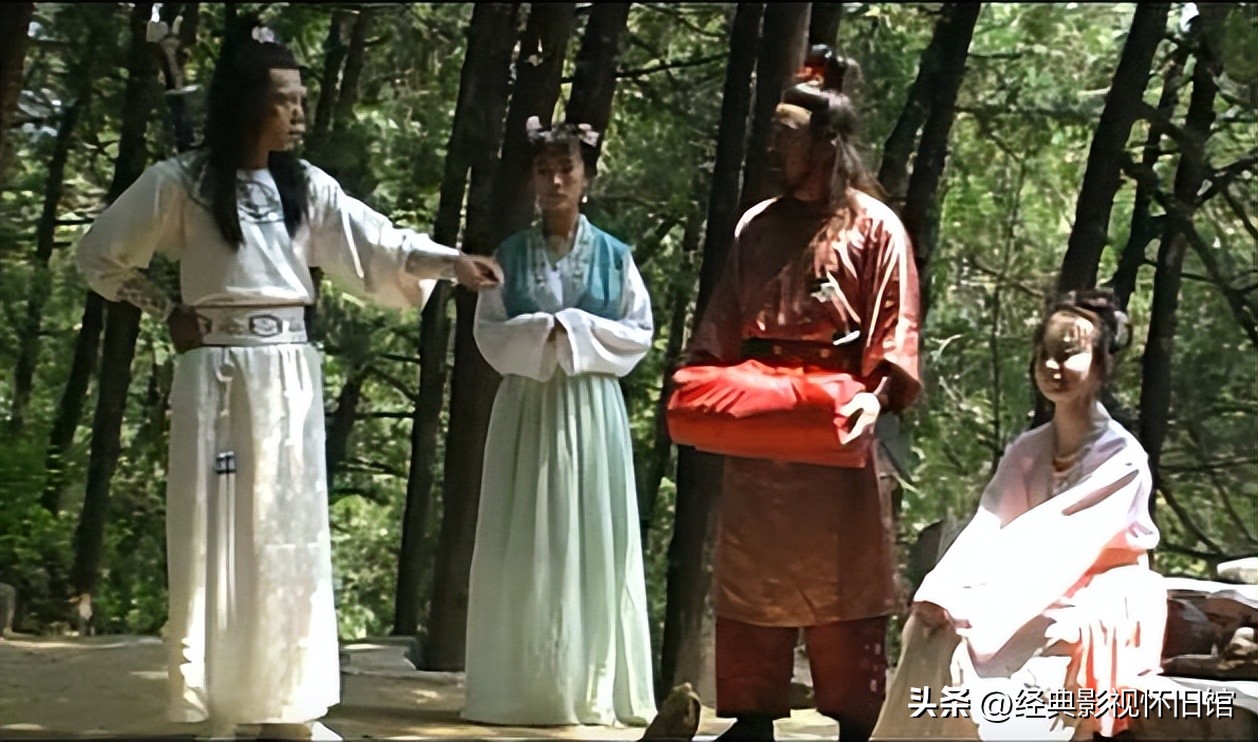 "Heroes with White Eyebrows": When Xu Liang wears white clothes, he is ...