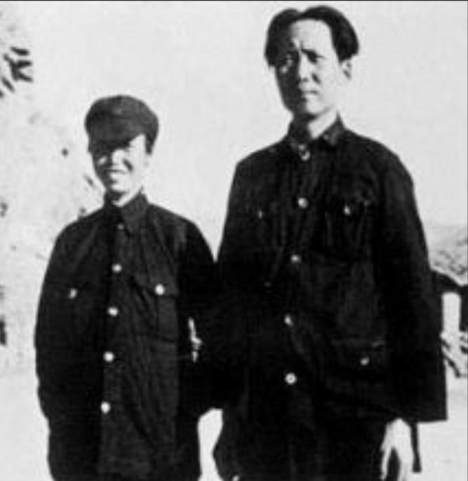 Love under the Red Flag: He Zizhen and Mao Zedong's 28 Years of ...