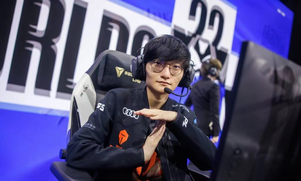 The former V5 coach broke the news about the past in Iceland: Niu Bao apologized to play, FPX ...