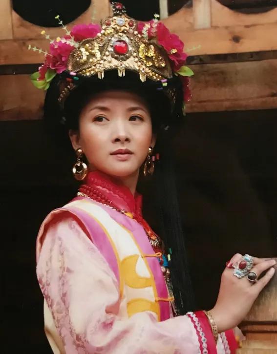 Well-known actor Xie Lan: From "Dink" to giving birth at an advanced ...