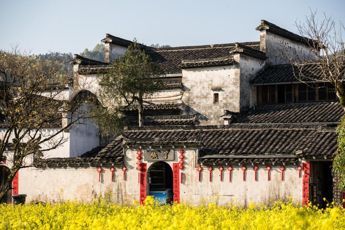 Walking into Huizhou architecture, a traditional Chinese architectural ...