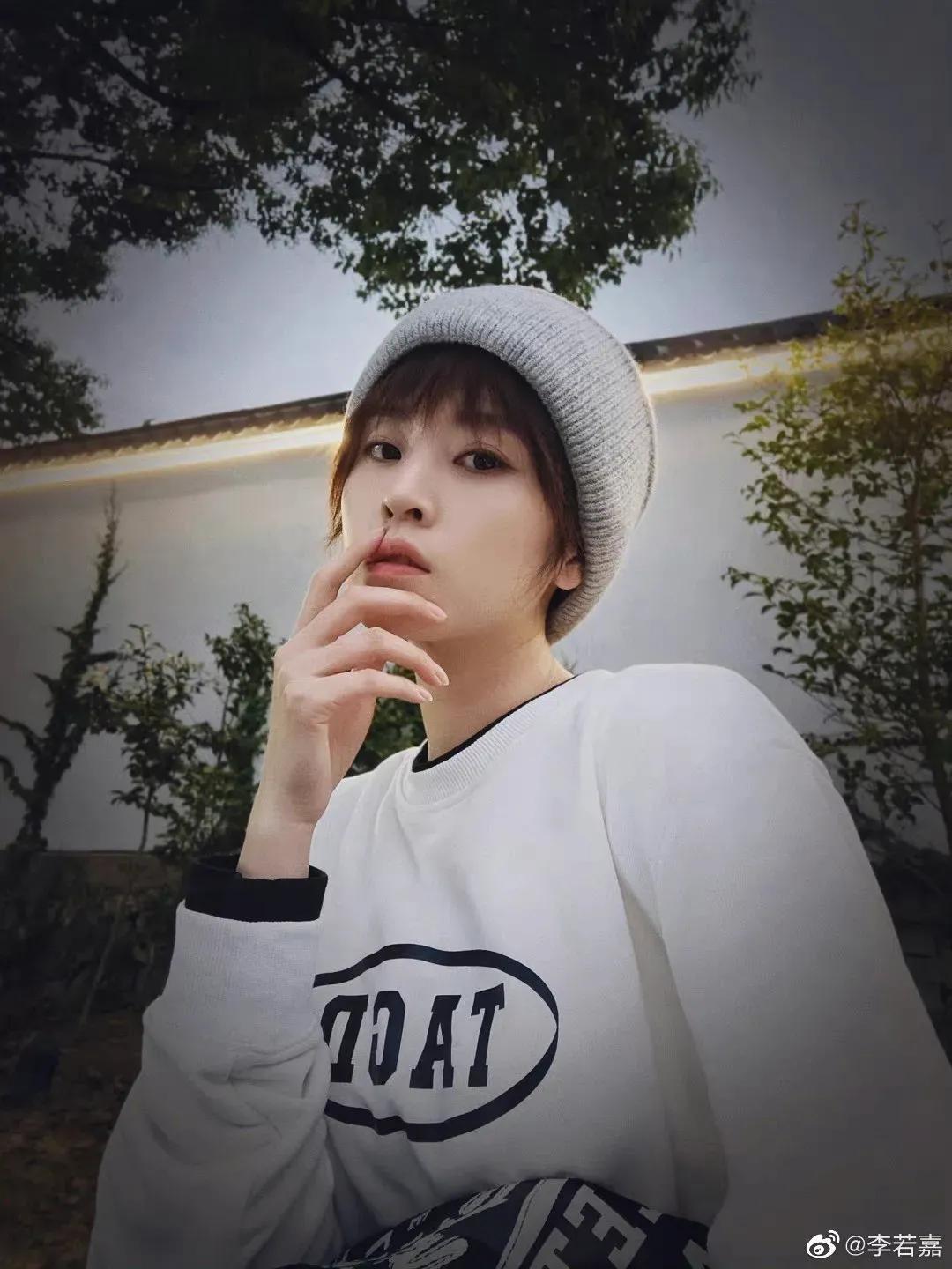 Li Ruojia's beautiful photo album - iMedia