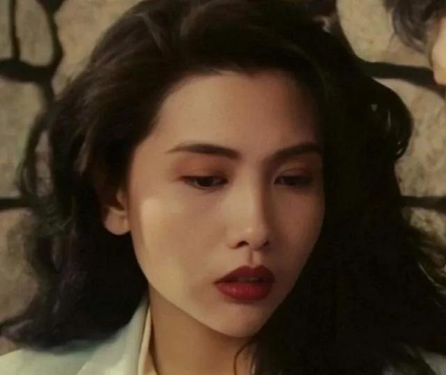 Looking back at the "porn star goddess" Qiu Shuzhen, life is ups and ...