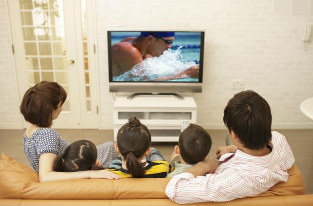Children who watch TV since childhood and those who don't watch TV, do ...