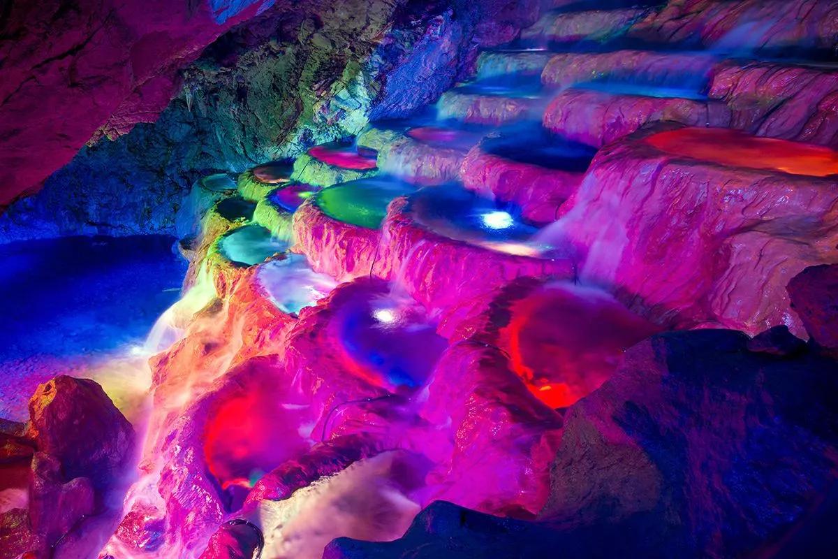 Miyi Zhuanxu Dragon Cave - iNEWS