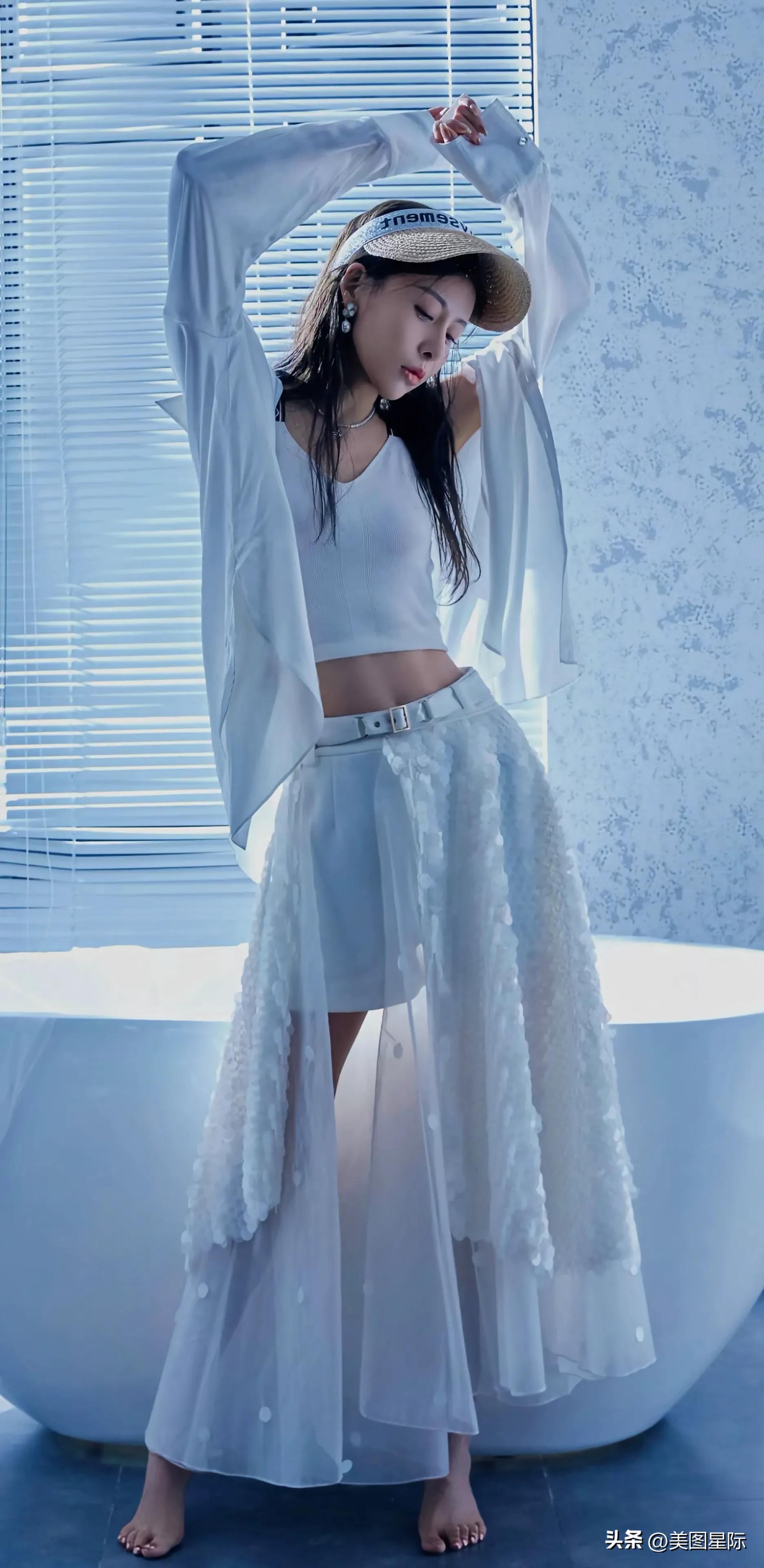 The protagonist of this issue——Jia Qing, the 115th issue of the ...
