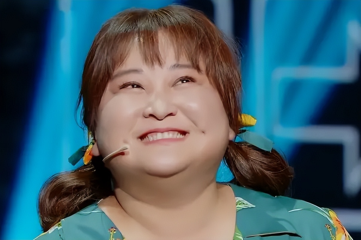 Those "fat" artists are celebrities "self-destructing their future", or ...